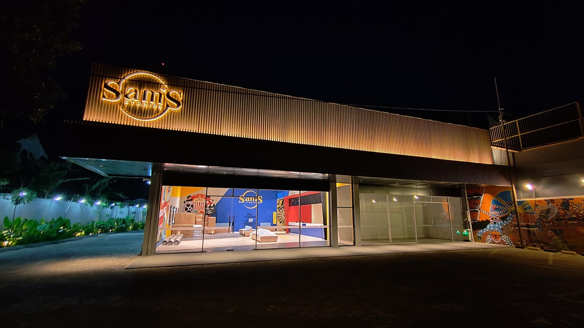 Sam’s Studios Hadir di LOKET Screen, Ada Diskon 50%!